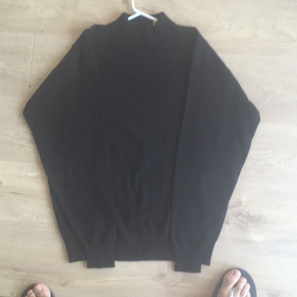 TSE | Sweaters | Black Tse Cashmere Sweater | Poshmark